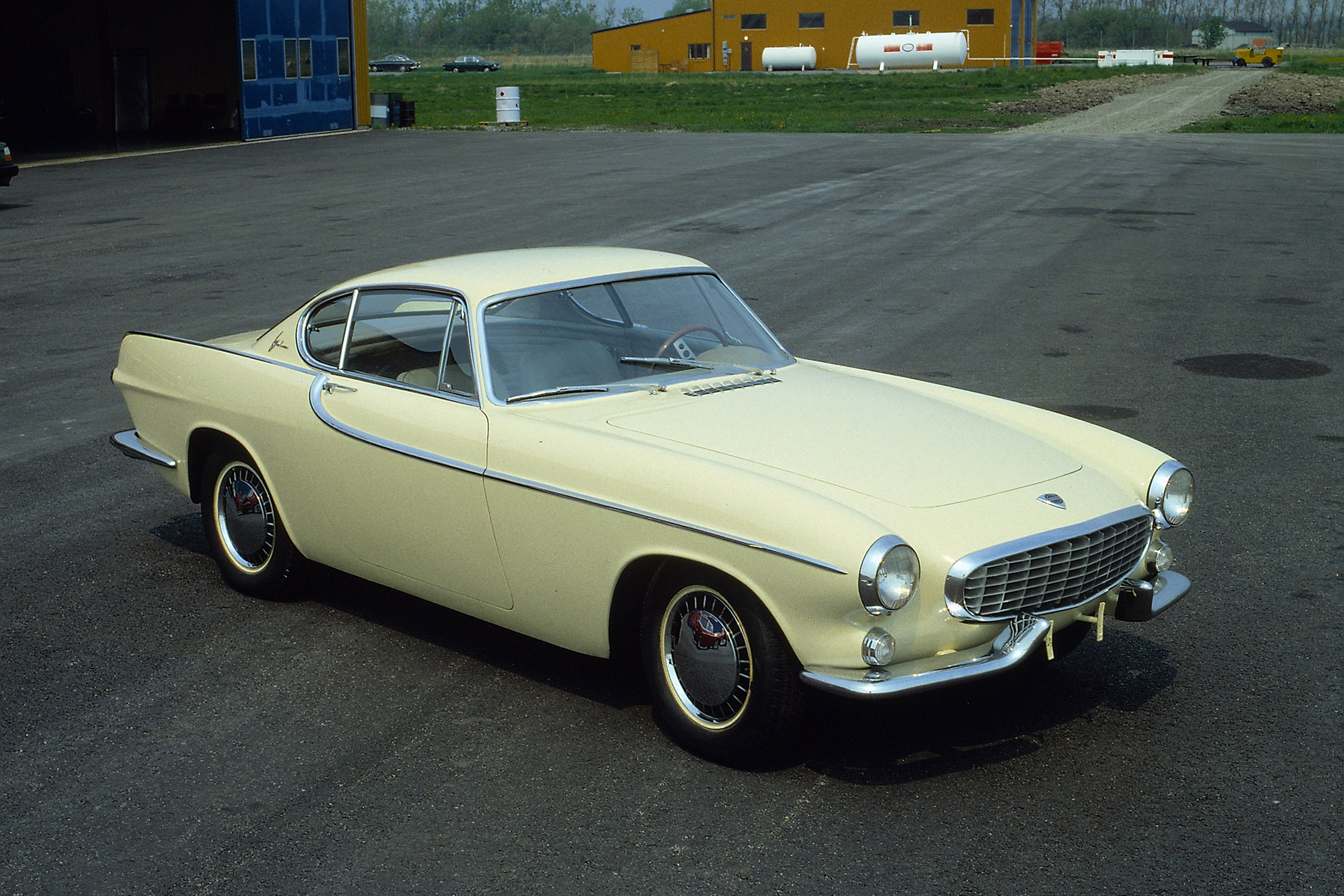 Photo VOLVO P 1800 Motorlegend